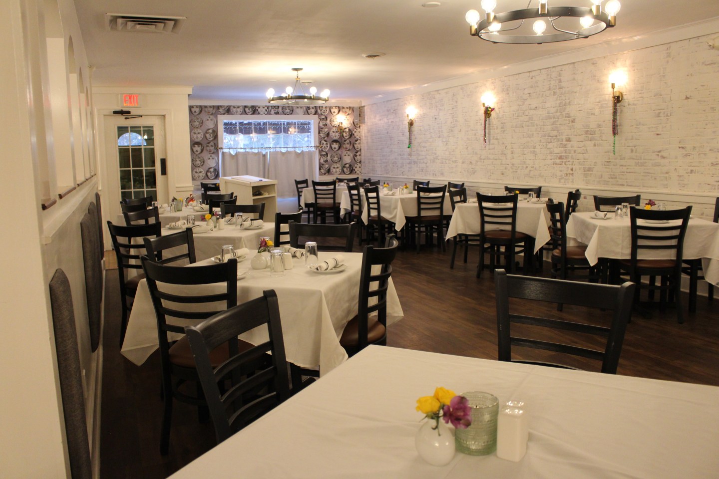 Stella: A Kitchen and Bar